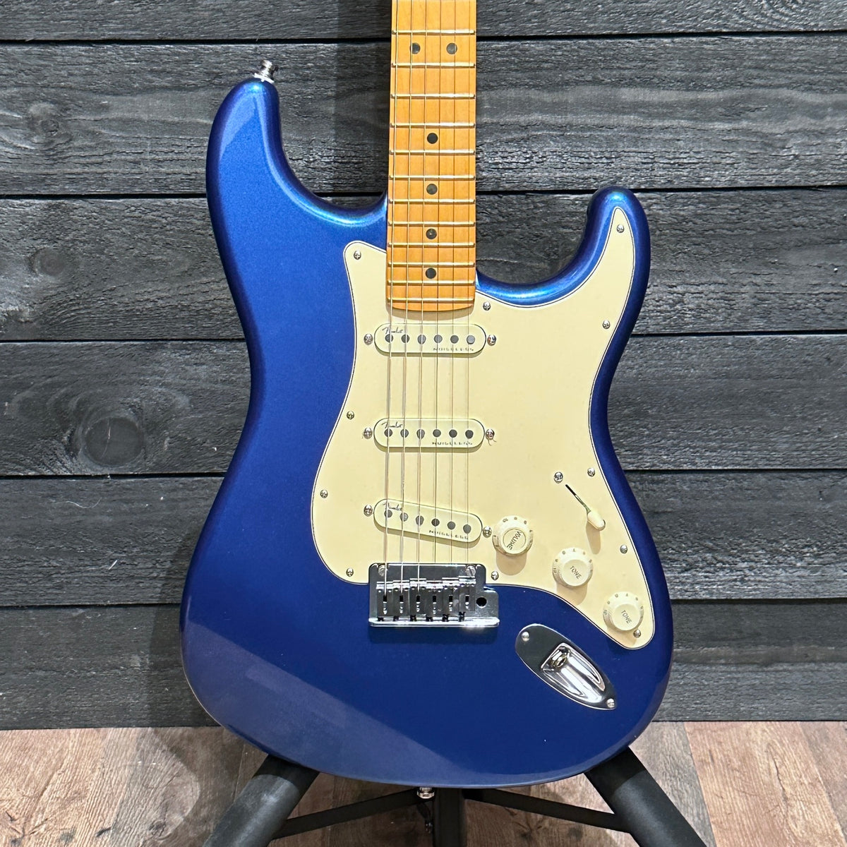 Fender American Ultra Stratocaster USA Electric Guitar - Noble Blue ...
